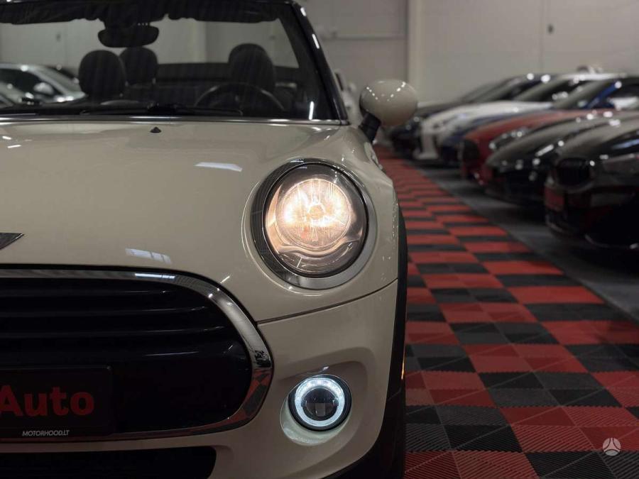 Yellow MINI Cooper 2017 in Vilnius, with an engine capacity of 1.50 L and mileage of 113 thousand km for 10490 €, photo 8 on AUTOMOTO.COM.LV