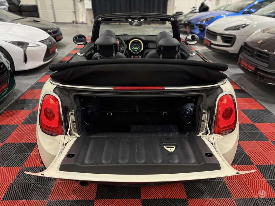 Yellow MINI Cooper 2017 in Vilnius, with an engine capacity of 1.50 L and mileage of 113 thousand km for 9990 €, photo 28 on AUTOMOTO.COM.LV