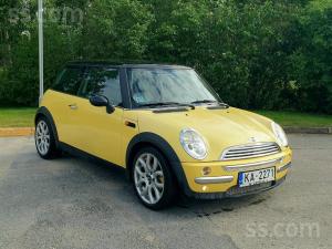 Yellow MINI Cooper 2002 in Riga, with an engine capacity of 1.60 L and mileage of 246 thousand km for 1350 €, photo 2 on AUTOMOTO.COM.LV