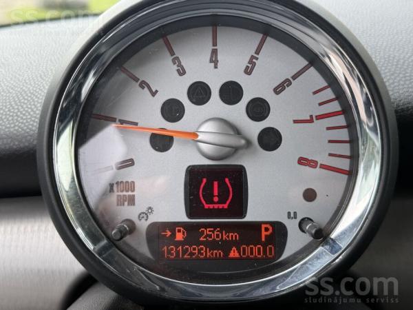 Yellow MINI Cooper 2007 in Jelgava, with an engine capacity of 1.60 L and mileage of 131 thousand km for 3600 €, photo 11 on AUTOMOTO.COM.LV