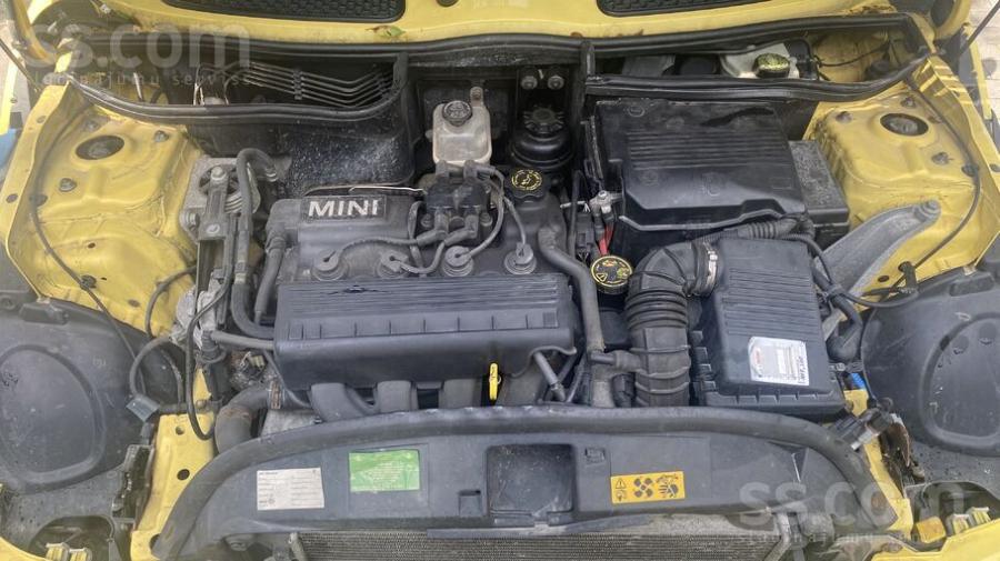 Yellow MINI Cooper 2002 in Riga, with an engine capacity of 1.60 L and mileage of 224 thousand km for 1600 €, photo 8 on AUTOMOTO.COM.LV