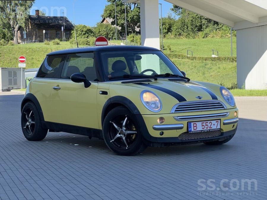Dzeltens MINI Cooper 2003 Rēzekne, ar dzinēja tilpumu 1.60 L un nobraukumu 260 tūkst. km par 2150 €, foto 4 vietnē AUTOMOTO.COM.LV