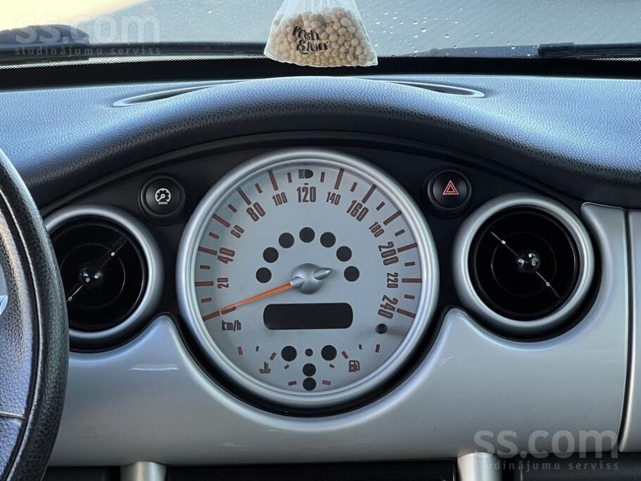 Dzeltens MINI Cooper 2003 Rēzekne, ar dzinēja tilpumu 1.60 L un nobraukumu 260 tūkst. km par 2150 €, foto 16 vietnē AUTOMOTO.COM.LV