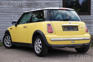 Dzeltens MINI Cooper 2003 Valka, ar dzinēja tilpumu 1.60 L un nobraukumu 199 tūkst. km par 2500 €, foto 5 vietnē AUTOMOTO.COM.LV