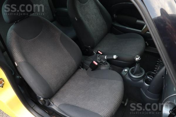 Dzeltens MINI Cooper 2003 Valka, ar dzinēja tilpumu 1.60 L un nobraukumu 199 tūkst. km par 2500 €, foto 6 vietnē AUTOMOTO.COM.LV