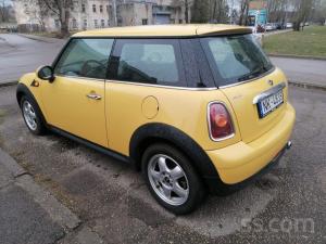 Yellow MINI Cooper 2008 in Liepaja, with an engine capacity of 1.40 L and mileage of 200 thousand km for 3200 €, photo 3 on AUTOMOTO.COM.LV