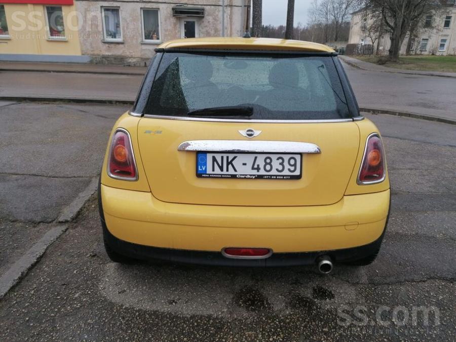 Yellow MINI Cooper 2008 in Liepaja, with an engine capacity of 1.40 L and mileage of 200 thousand km for 3200 €, photo 4 on AUTOMOTO.COM.LV