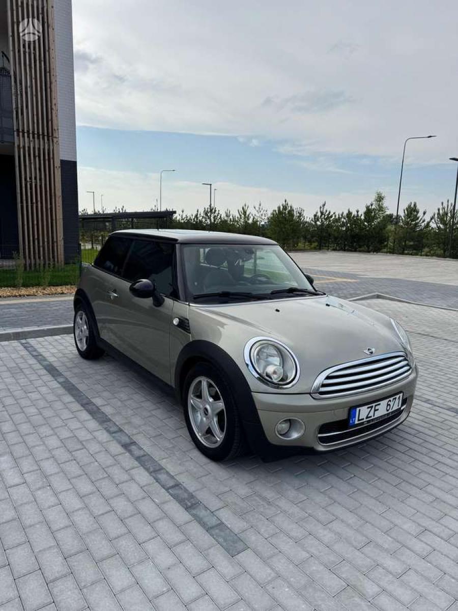 Dzeltens MINI Cooper 2009 Viļņa, ar dzinēja tilpumu 1.60 L un nobraukumu 184 tūkst. km par 4499 €, foto 4 vietnē AUTOMOTO.COM.LV