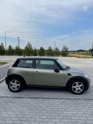 Dzeltens MINI Cooper 2009 Viļņa, ar dzinēja tilpumu 1.60 L un nobraukumu 184 tūkst. km par 4499 €, foto 5 vietnē AUTOMOTO.COM.LV