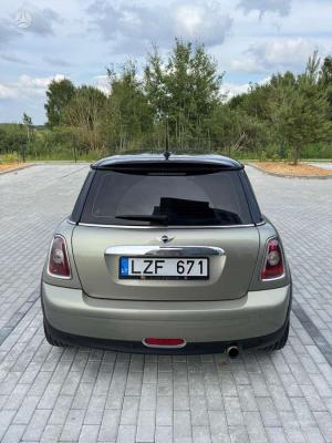 Dzeltens MINI Cooper 2009 Viļņa, ar dzinēja tilpumu 1.60 L un nobraukumu 184 tūkst. km par 4499 €, foto 7 vietnē AUTOMOTO.COM.LV