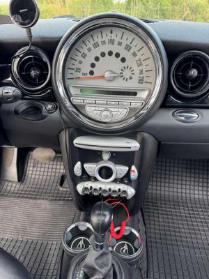 Dzeltens MINI Cooper 2009 Viļņa, ar dzinēja tilpumu 1.60 L un nobraukumu 184 tūkst. km par 4499 €, foto 12 vietnē AUTOMOTO.COM.LV
