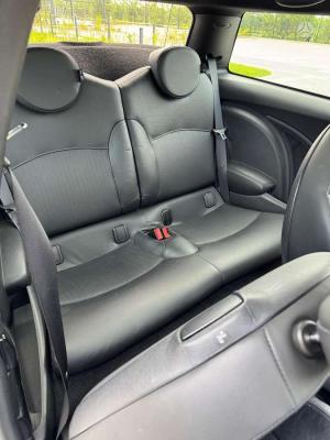Dzeltens MINI Cooper 2009 Viļņa, ar dzinēja tilpumu 1.60 L un nobraukumu 184 tūkst. km par 4499 €, foto 15 vietnē AUTOMOTO.COM.LV