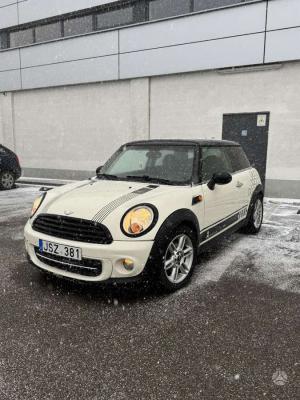 Dzeltens MINI Cooper 2011 Kauņa, ar dzinēja tilpumu 1.60 L un nobraukumu 237 tūkst. km par 2850 €, foto  vietnē AUTOMOTO.COM.LV