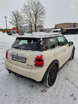 Yellow MINI Cooper 2014 in Klaipeda, with an engine capacity of 1.50 L and mileage of 293 thousand km for 5300 €, photo 5 on AUTOMOTO.COM.LV