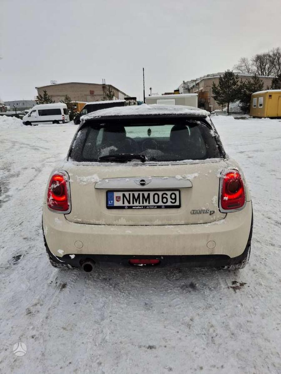 Yellow MINI Cooper 2014 in Klaipeda, with an engine capacity of 1.50 L and mileage of 293 thousand km for 5300 €, photo 6 on AUTOMOTO.COM.LV