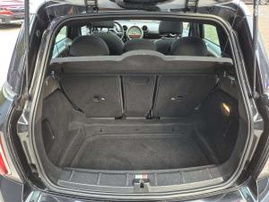 Black MINI Countryman 2010 in Utena, with an engine capacity of 1.60 L and mileage of 240 thousand km for 3990 €, photo 28 on AUTOMOTO.COM.LV