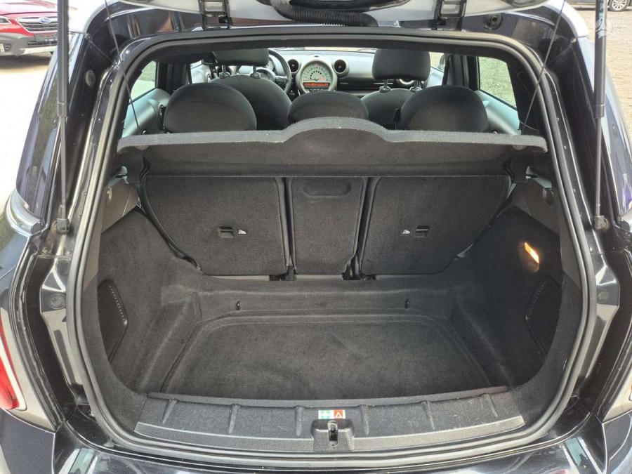 Black MINI Countryman 2010 in Utena, with an engine capacity of 1.60 L and mileage of 240 thousand km for 3990 €, photo 28 on AUTOMOTO.COM.LV