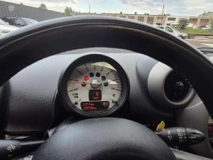 Black MINI Countryman 2010 in Utena, with an engine capacity of 1.60 L and mileage of 240 thousand km for 3990 €, photo 30 on AUTOMOTO.COM.LV