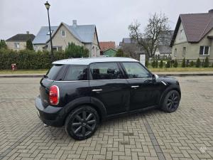 Melns MINI Countryman 2011 Jonava, ar dzinēja tilpumu 1.60 L un nobraukumu 346 tūkst. km par 3750 €, foto 5 vietnē AUTOMOTO.COM.LV