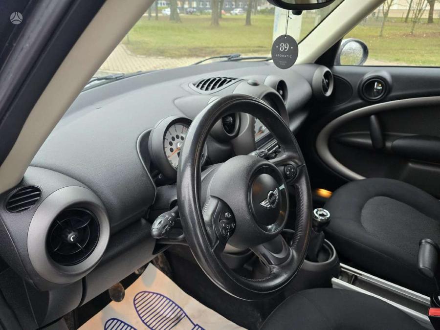 Melns MINI Countryman 2011 Jonava, ar dzinēja tilpumu 1.60 L un nobraukumu 346 tūkst. km par 3750 €, foto 17 vietnē AUTOMOTO.COM.LV
