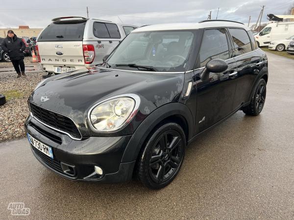 Black MINI Countryman 2011 in Taurage, with an engine capacity of 2.00 L and mileage of 220 thousand km for 6250 €, photo 3 on AUTOMOTO.COM.LV