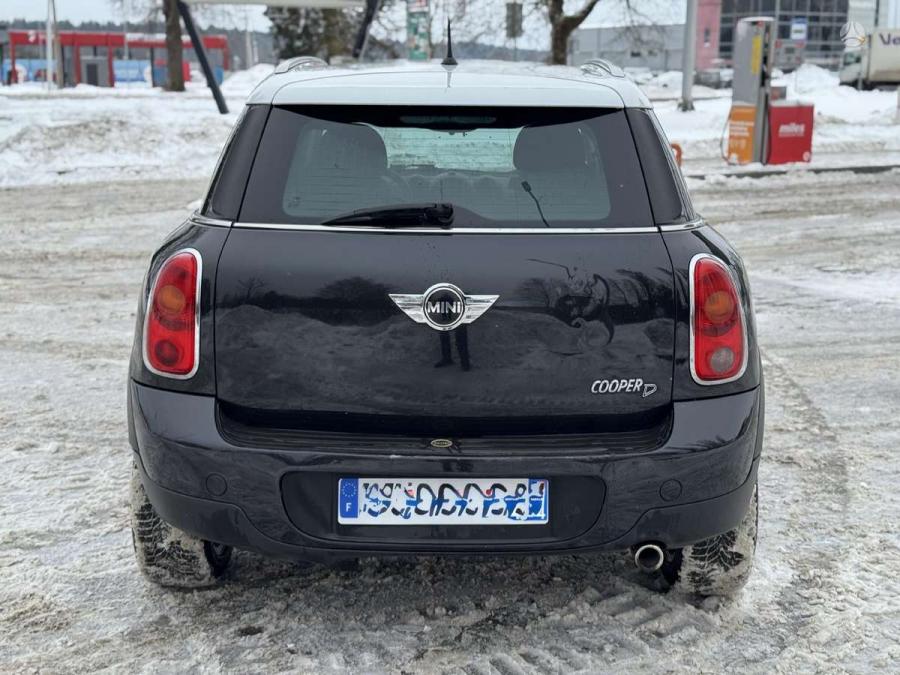Black MINI Countryman 2011 in Taurage, with an engine capacity of 1.60 L and mileage of 259 thousand km for 4200 €, photo 6 on AUTOMOTO.COM.LV