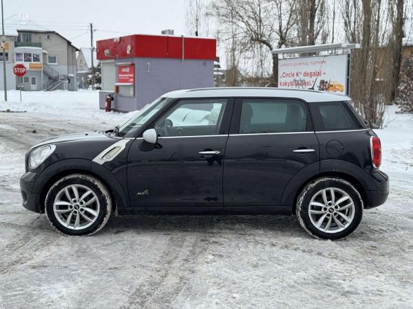 Black MINI Countryman 2011 in Taurage, with an engine capacity of 1.60 L and mileage of 259 thousand km for 4200 €, photo 8 on AUTOMOTO.COM.LV