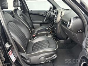 Melns MINI Countryman 2011 Tukums, ar dzinēja tilpumu 2.00 L un nobraukumu 182 tūkst. km par 7299 €, foto 8 vietnē AUTOMOTO.COM.LV