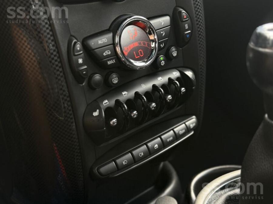 Melns MINI Countryman 2011 Tukums, ar dzinēja tilpumu 2.00 L un nobraukumu 182 tūkst. km par 7299 €, foto 14 vietnē AUTOMOTO.COM.LV