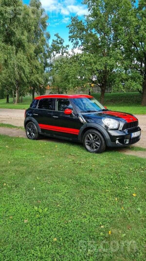 MINI Countryman 2011 in Riga on AUTOMOTO.COM.LV Black MINI Countryman 2011 in Riga, with an engine capacity of 2.00 L and mileage of 174 thousand km for 5800 €, photo 1 on AUTOMOTO.COM.LV