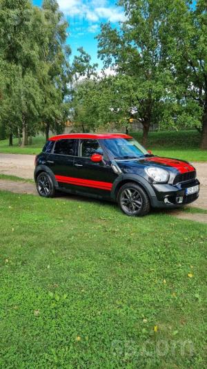 Black MINI Countryman 2011 in Riga, with an engine capacity of 2.00 L and mileage of 174 thousand km for 5800 €, photo  on AUTOMOTO.COM.LV