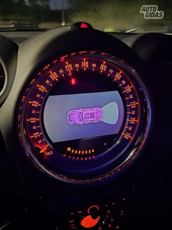 Black MINI Countryman 2011 in Klaipeda, with an engine capacity of 1.60 L and mileage of 228 thousand km for 5900 €, photo 9 on AUTOMOTO.COM.LV