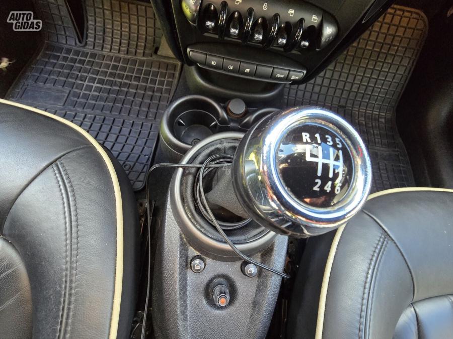 Black MINI Countryman 2011 in Klaipeda, with an engine capacity of 1.60 L and mileage of 228 thousand km for 5900 €, photo 12 on AUTOMOTO.COM.LV