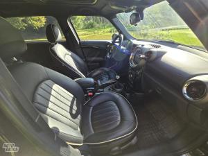 Black MINI Countryman 2011 in Klaipeda, with an engine capacity of 1.60 L and mileage of 228 thousand km for 5900 €, photo 14 on AUTOMOTO.COM.LV