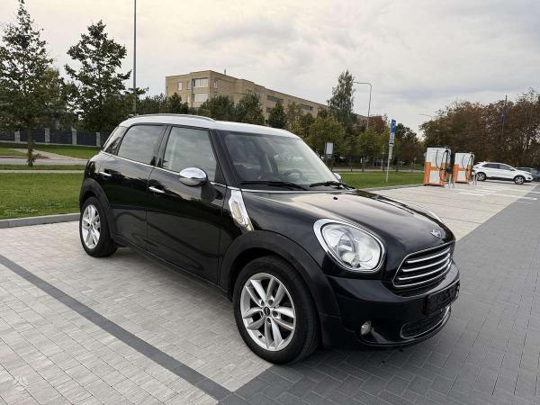 Мини Кантримен 2011 в Шяуляй на AUTOMOTO.COM.LV Черный Мини Кантримен 2011 в Шяуляй, объемом двигателя 2.00 л и пробегом 193 тыс. км за 5150 €, фото 4 на AUTOMOTO.COM.LV