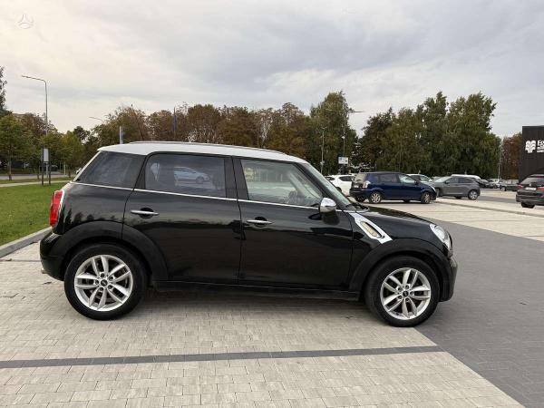 Мини Кантримен 2011 в Шяуляй на AUTOMOTO.COM.LV Черный Мини Кантримен 2011 в Шяуляй, объемом двигателя 2.00 л и пробегом 193 тыс. км за 5150 €, фото 5 на AUTOMOTO.COM.LV