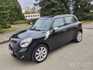 Black MINI Countryman 2011 in Jekabpils, with an engine capacity of 1.60 L and mileage of 168 thousand km for 6990 €, photo 1 on AUTOMOTO.COM.LV