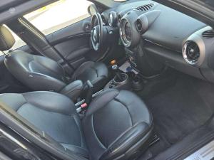 Black MINI Countryman 2012 in Taurage, with an engine capacity of 1.60 L and mileage of 200 thousand km for 5499 €, photo 19 on AUTOMOTO.COM.LV