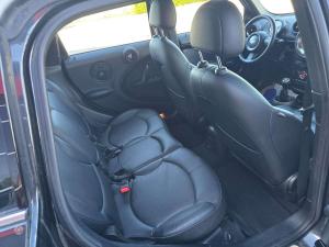 Black MINI Countryman 2012 in Taurage, with an engine capacity of 1.60 L and mileage of 200 thousand km for 5499 €, photo 20 on AUTOMOTO.COM.LV