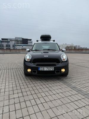 Melns MINI Countryman 2013 Rīga, ar dzinēja tilpumu 2.00 L un nobraukumu 95 tūkst. km par 19800 €, foto 4 vietnē AUTOMOTO.COM.LV