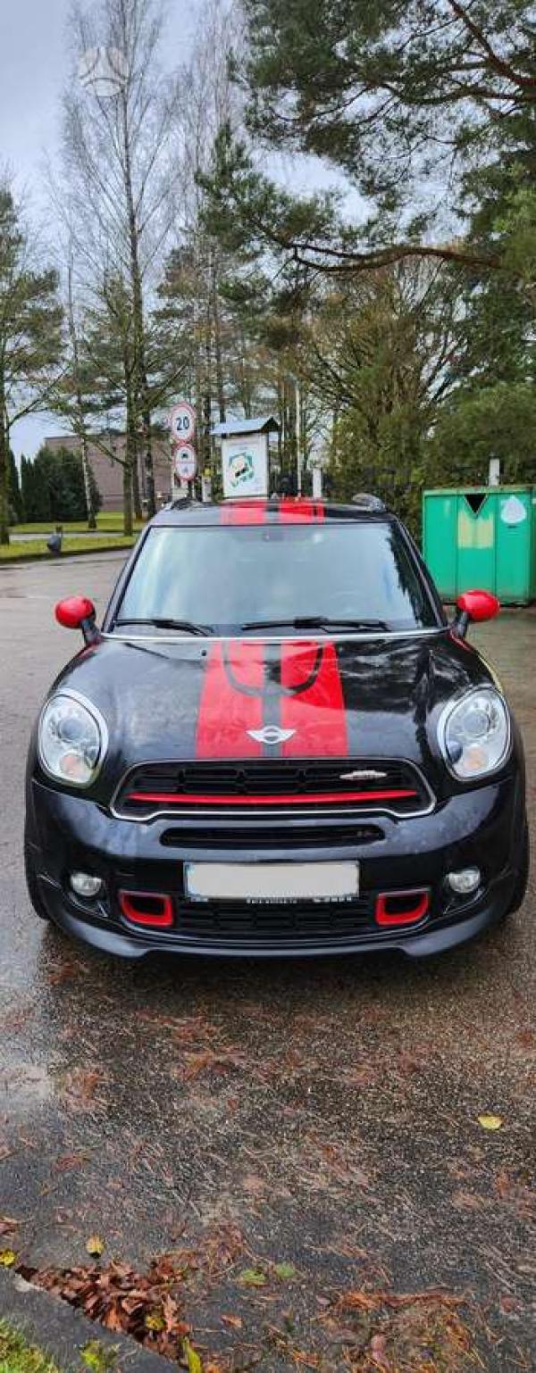 Black MINI Countryman 2013 in Birzai, with an engine capacity of 2.00 L and mileage of 249 thousand km for 5899 €, photo 2 on AUTOMOTO.COM.LV