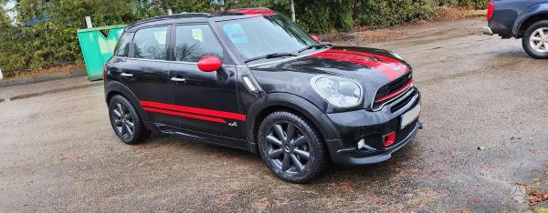 Black MINI Countryman 2013 in Birzai, with an engine capacity of 2.00 L and mileage of 249 thousand km for 5899 €, photo 3 on AUTOMOTO.COM.LV