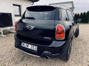 Black MINI Countryman 2013 in Alytus, with an engine capacity of 1.60 L and mileage of 204 thousand km for 7490 €, photo 6 on AUTOMOTO.COM.LV