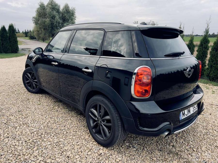 Black MINI Countryman 2013 in Alytus, with an engine capacity of 1.60 L and mileage of 204 thousand km for 7490 €, photo 8 on AUTOMOTO.COM.LV