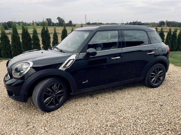 Black MINI Countryman 2013 in Alytus, with an engine capacity of 1.60 L and mileage of 204 thousand km for 7490 €, photo 9 on AUTOMOTO.COM.LV