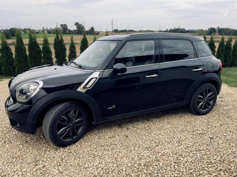 Black MINI Countryman 2013 in Alytus, with an engine capacity of 1.60 L and mileage of 204 thousand km for 7490 €, photo 9 on AUTOMOTO.COM.LV