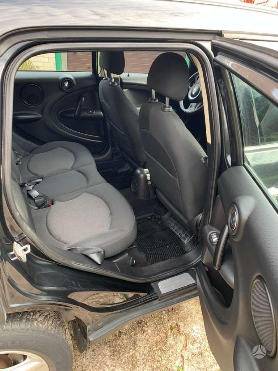 Black MINI Countryman 2014 in Vilnius, with an engine capacity of 1.60 L and mileage of 140 thousand km for 4700 €, photo 13 on AUTOMOTO.COM.LV
