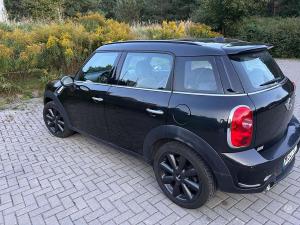 Melns MINI Countryman 2014 Viļņa, ar dzinēja tilpumu 2.00 L un nobraukumu 160 tūkst. km par 8999 €, foto 5 vietnē AUTOMOTO.COM.LV