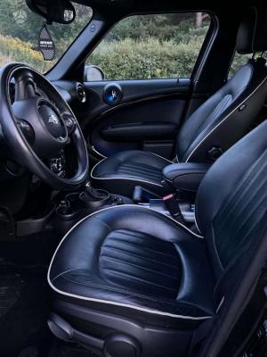 Melns MINI Countryman 2014 Viļņa, ar dzinēja tilpumu 2.00 L un nobraukumu 160 tūkst. km par 8999 €, foto 8 vietnē AUTOMOTO.COM.LV