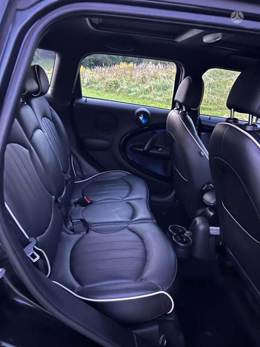 Melns MINI Countryman 2014 Viļņa, ar dzinēja tilpumu 2.00 L un nobraukumu 160 tūkst. km par 8999 €, foto 10 vietnē AUTOMOTO.COM.LV